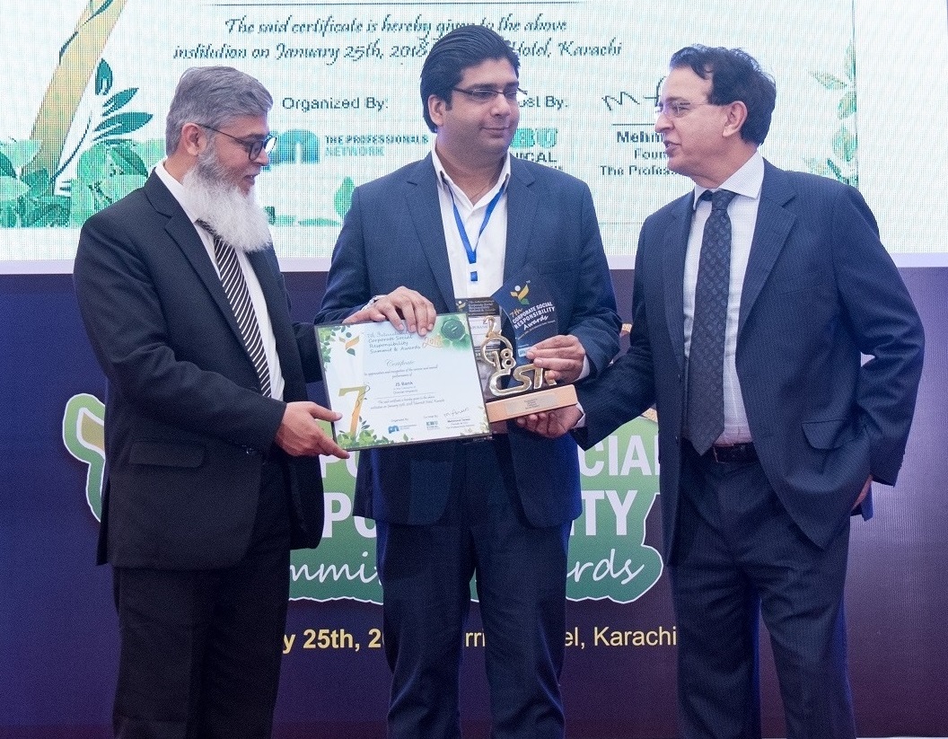 JS Bank wins CSR award at the 7th Corporate Social Responsibility ...