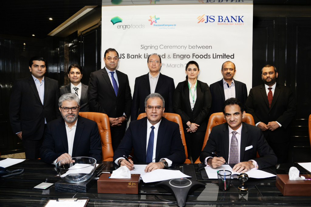 JS Bank Partners With Engro Foods | JS Bank