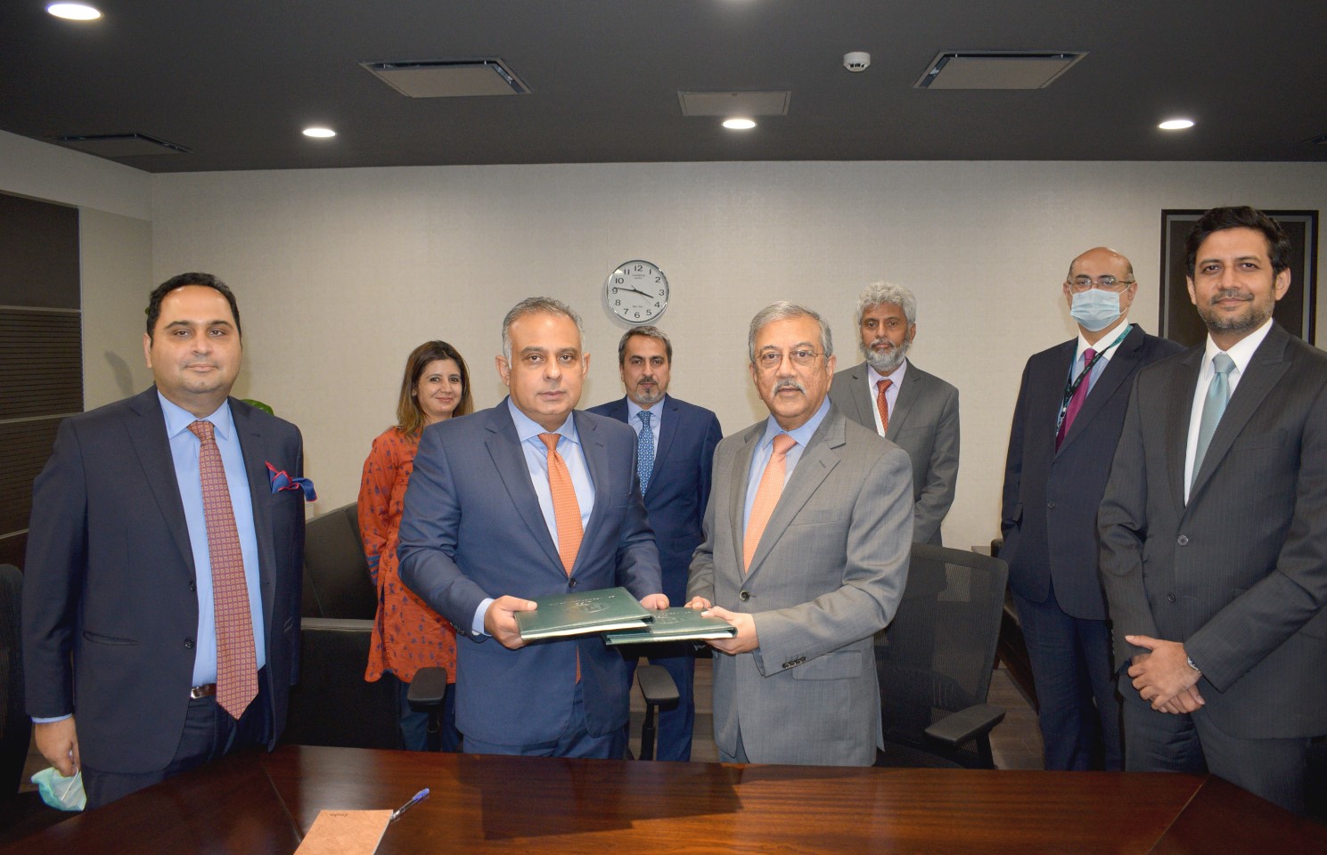 JS Bank and EFU Life and Strengthen Partnership for Life and Health ...